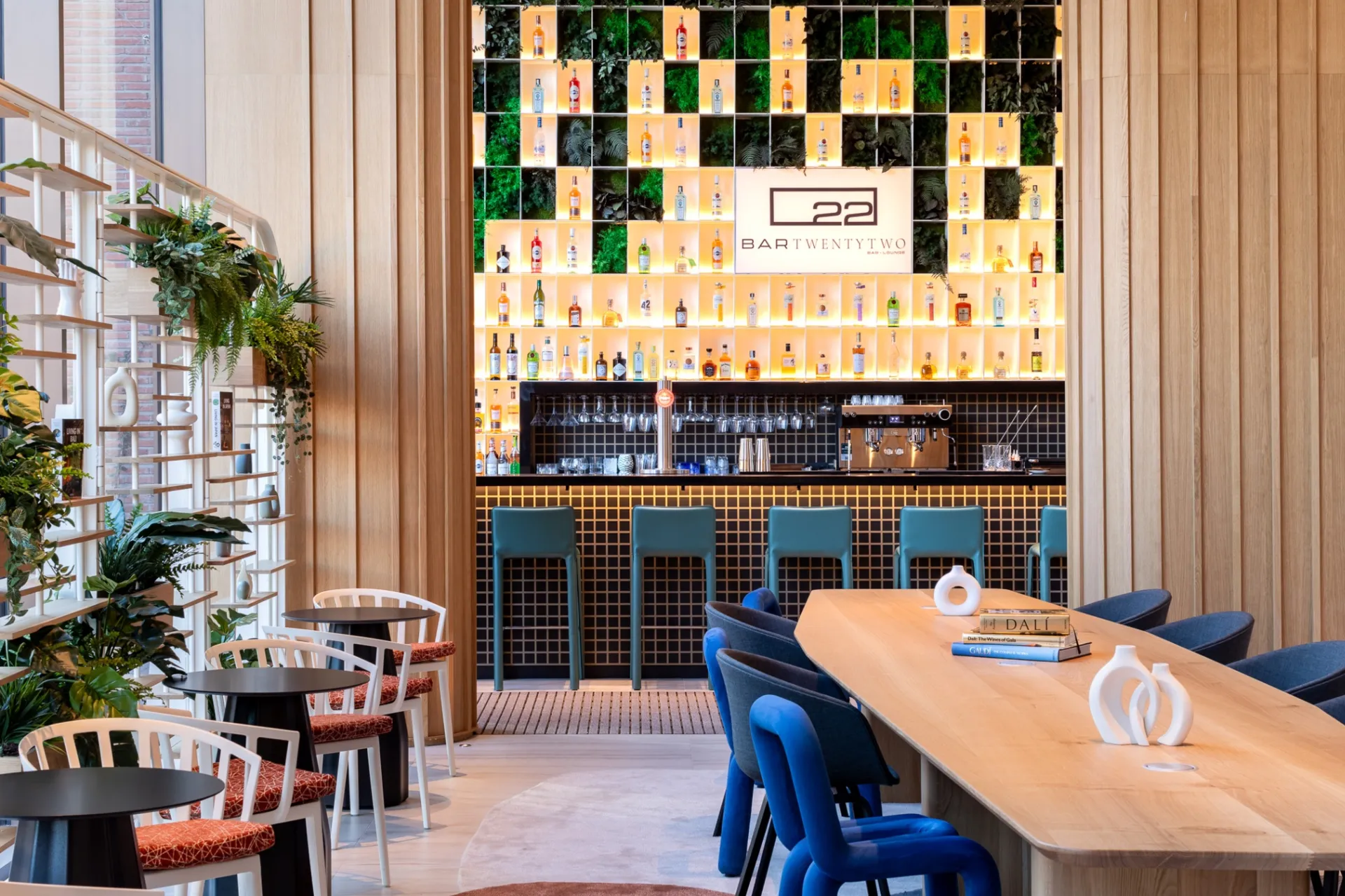 About Us | Labtwentytwo